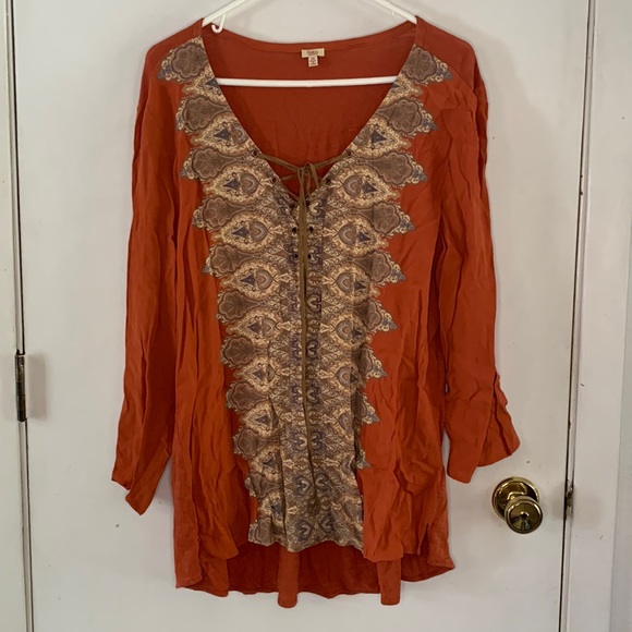 Reba | Tops | Reba Rust Tunic With Faux Suede Lace Up Front And ...